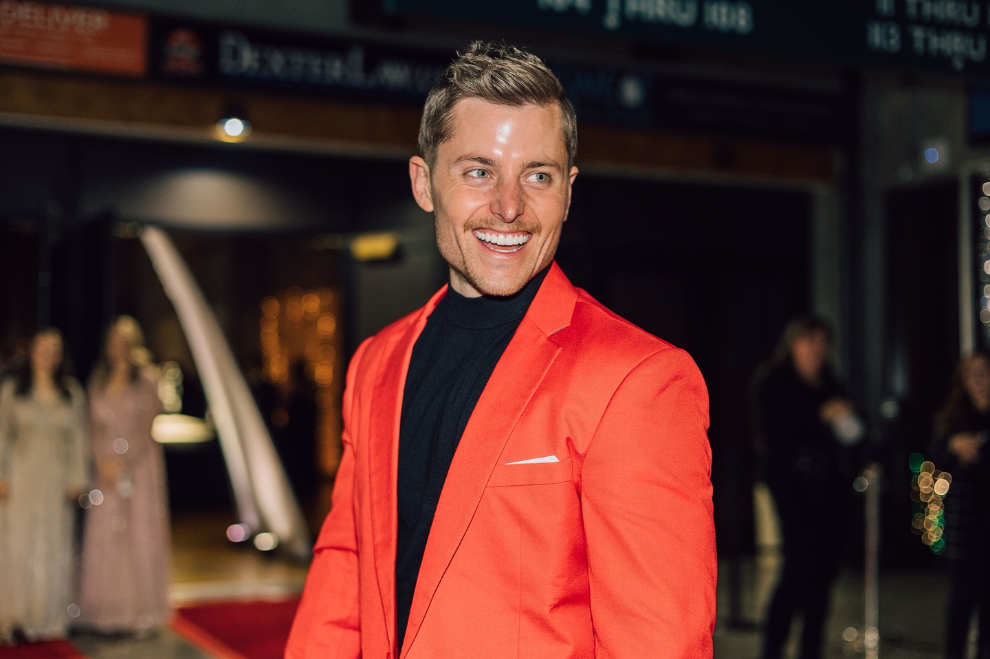 Meet Sawyer Hemsley - the "cookie-man" behind Crumbl - BinaryTides